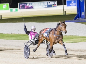 News Article - Australian Harness Racing