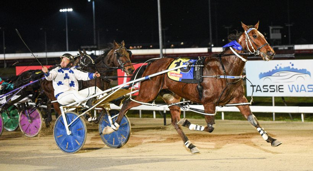 Tabcorp Park - Melton - Australian Harness Racing